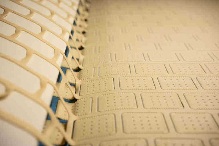 Poult, 140 ans d'histoire et 1 milliard d'euros de chiffre d'affaires ...